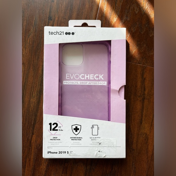 Cell Phones & Accessories | Tech 21 Iphone 11 Case | Poshmark